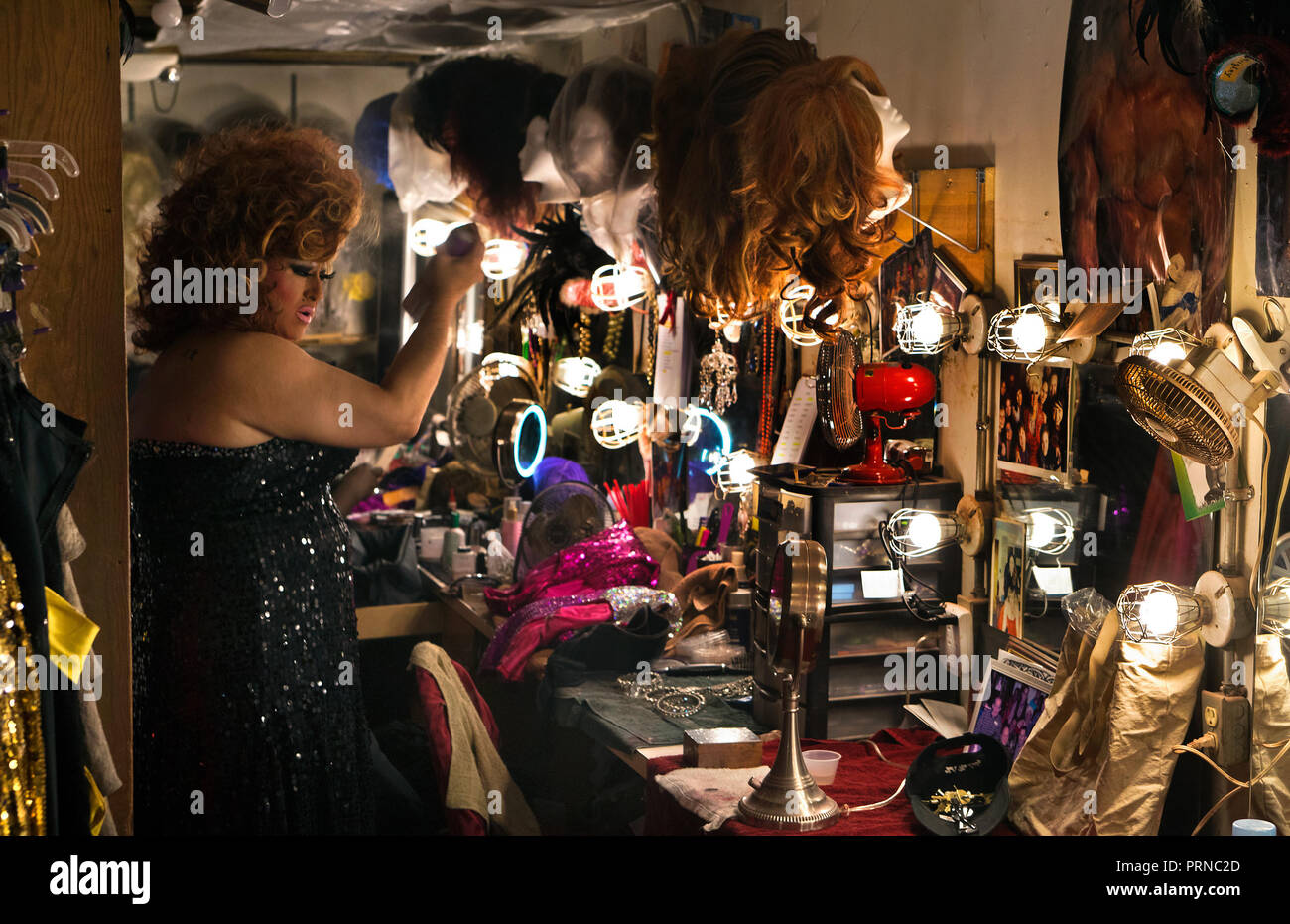 Portland, Oregon, USA. 14th May, 2016. One of many female impersonator ...