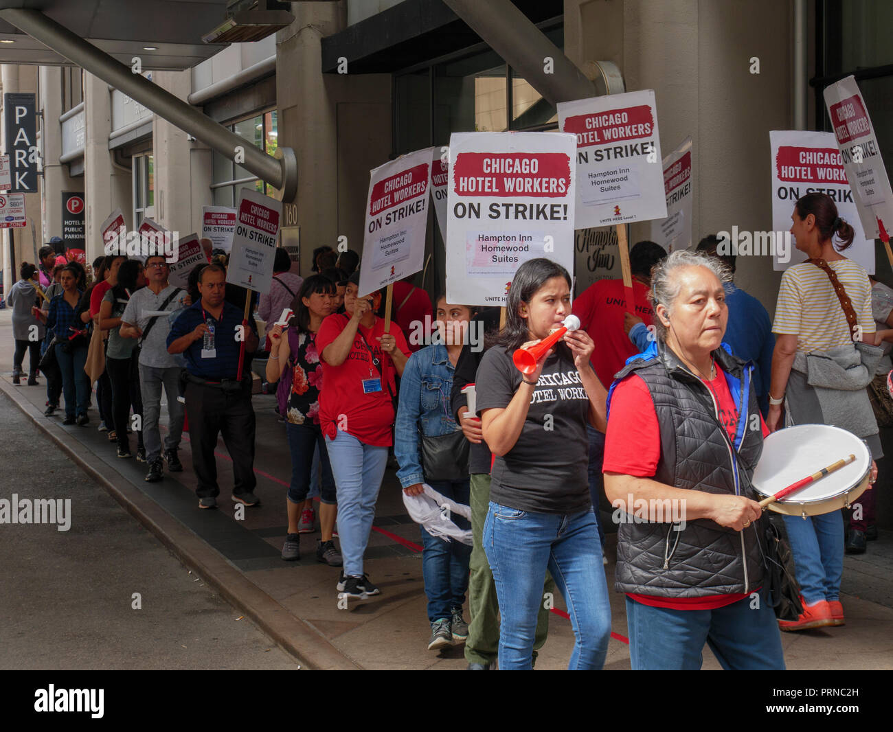 Chicago, Illinois, USA. 3rd October 2018. Members of Unite Here Local 1 ...