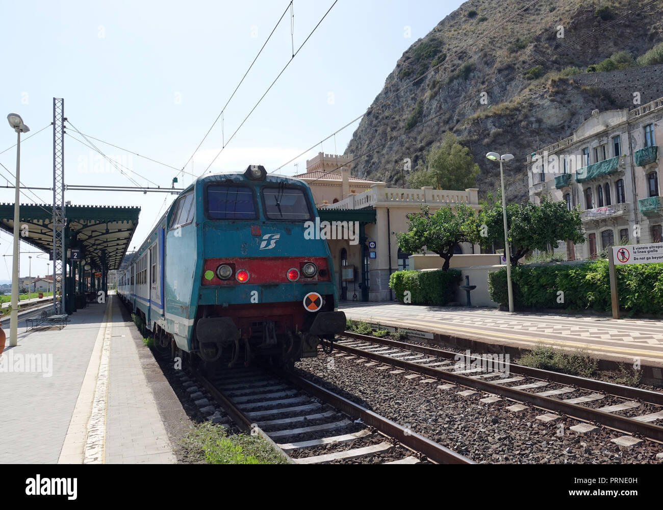 Giardini taormina railway station hi-res stock photography and images ...