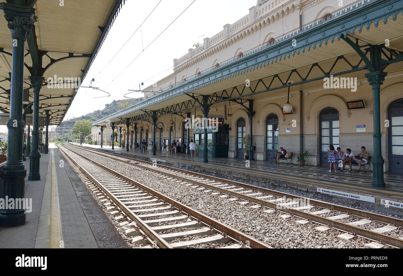 Taormina railway station sicily italy hi-res stock photography and ...