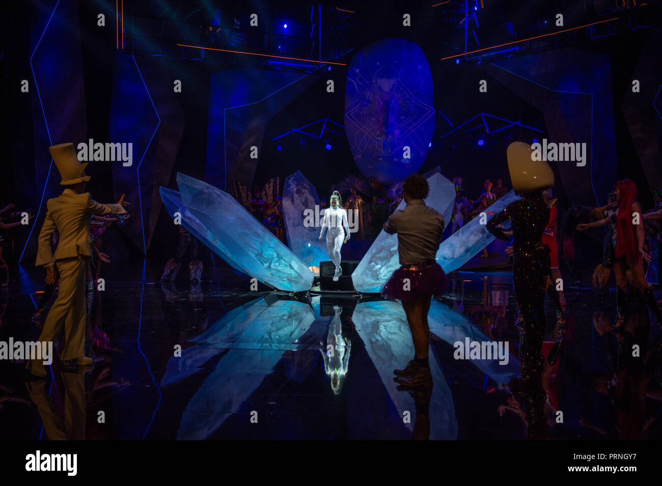 04 October 2018, Berlin: Devi-Ananda Dahm, singer with the role "R'eye ...