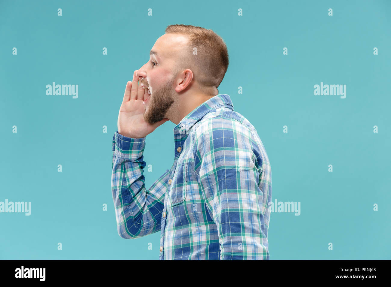 Do not miss. Young casual man shouting. Shout. Crying emotional man ...
