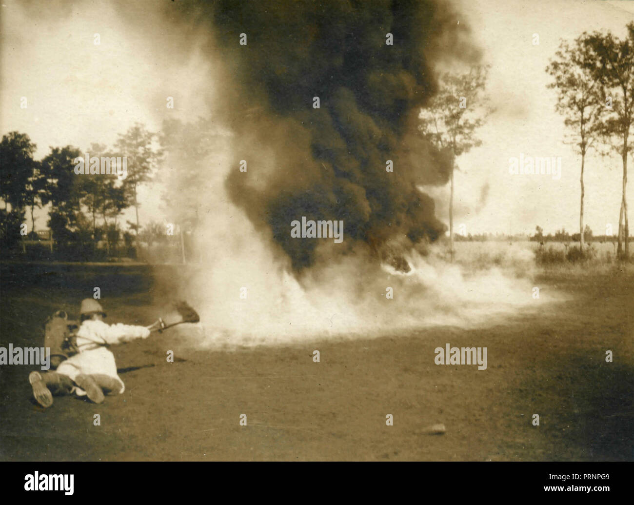Flame thrower hi-res stock photography and images - Alamy