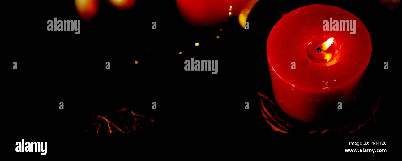 Circle of candles hi-res stock photography and images - Alamy