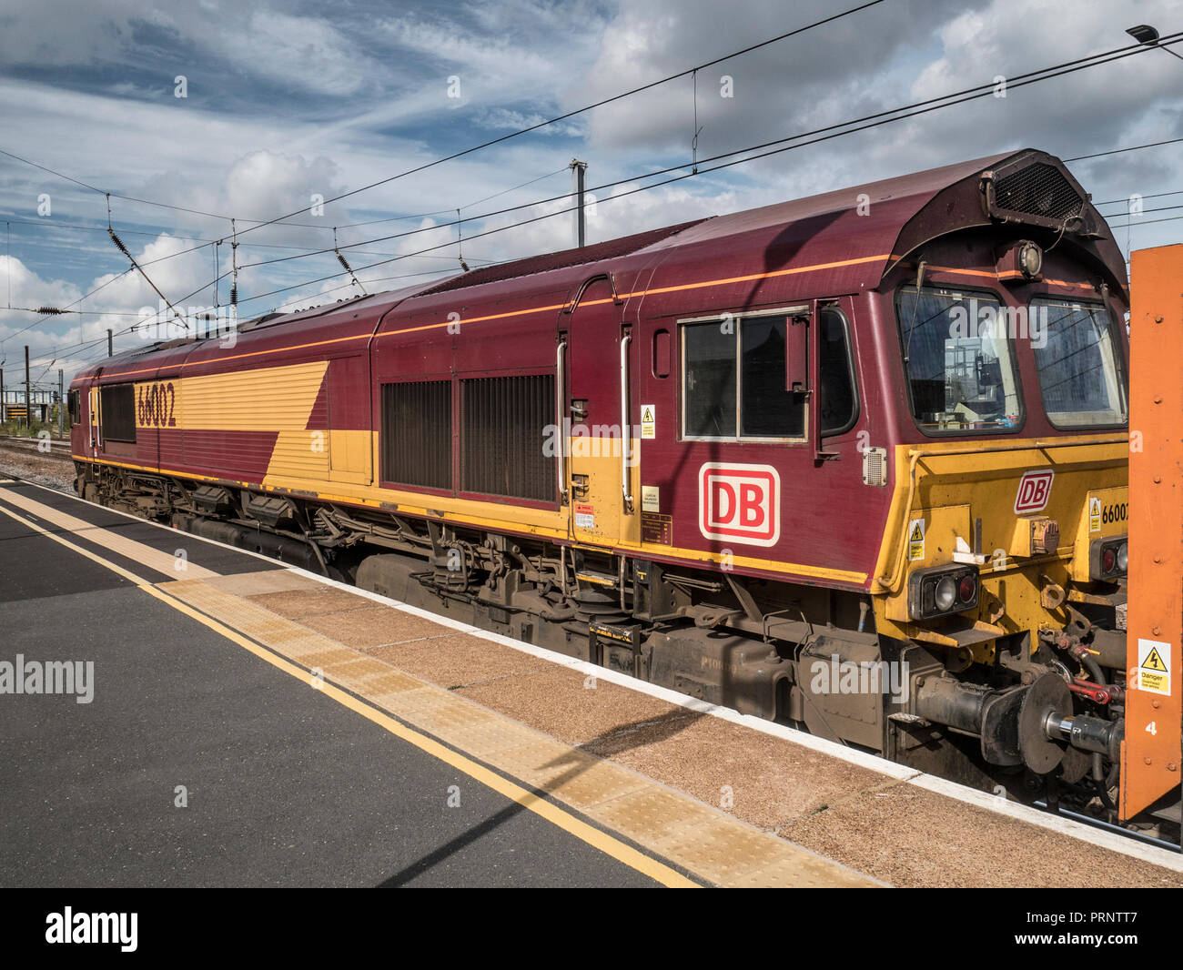 Class 66 loco hi-res stock photography and images - Alamy
