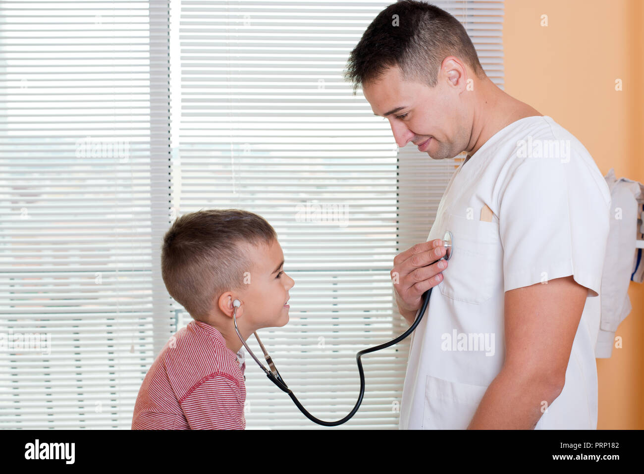 Child patient heart hi-res stock photography and images - Alamy