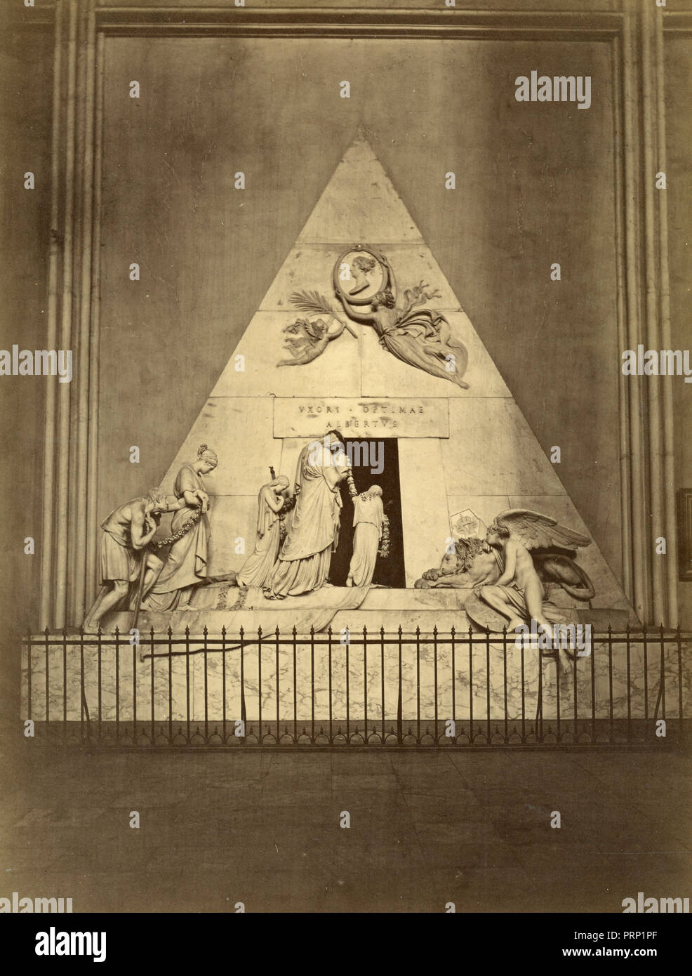 Canova tomb hi-res stock photography and images - Alamy