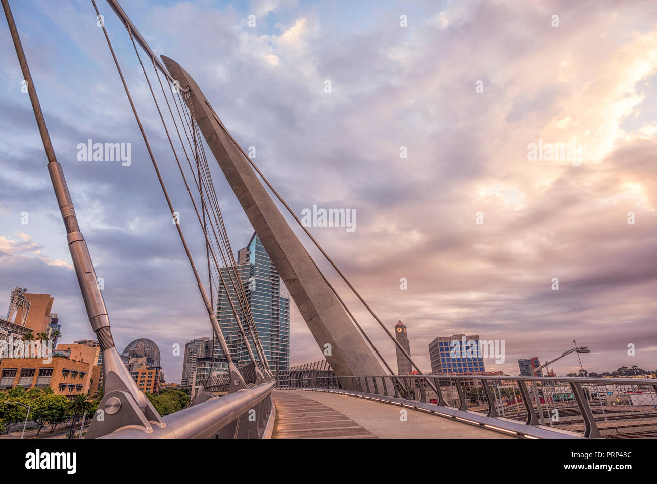 Harbor drive pedestrian bridge hi-res stock photography and images - Alamy