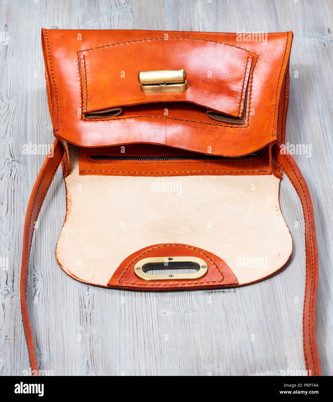 Empty body bag hi-res stock photography and images - Alamy