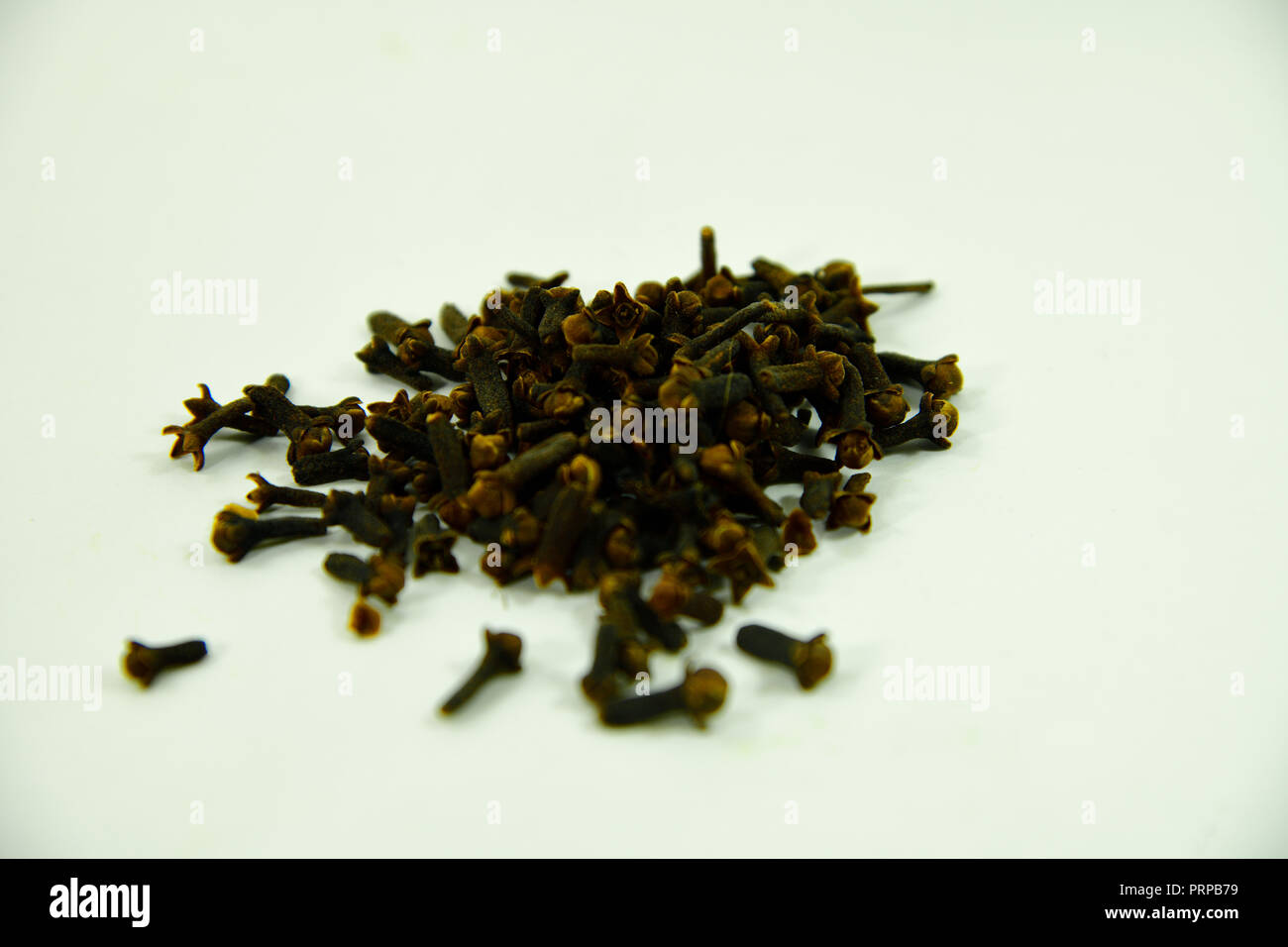 Indian spices- cinnamon, Cardamom, Mace, Fennel Seeds/ Sweet Cumin ...