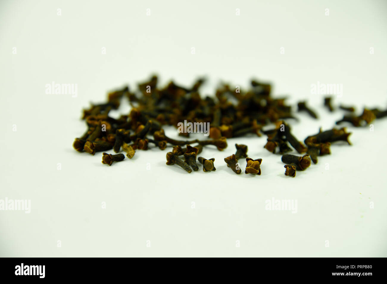 Indian spices- cinnamon, Cardamom, Mace, Fennel Seeds/ Sweet Cumin ...