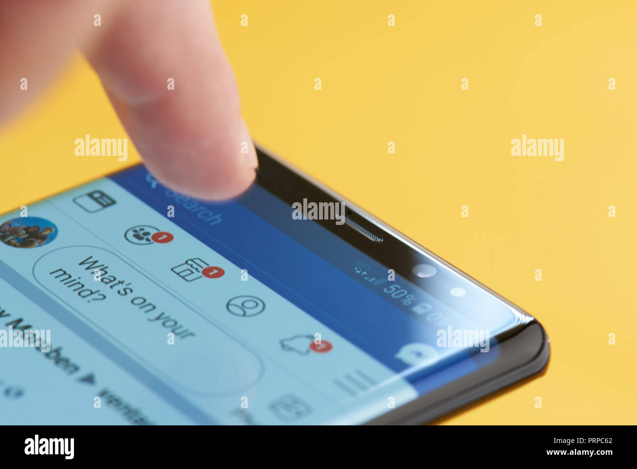 Mobile notification screen hi-res stock photography and images - Alamy