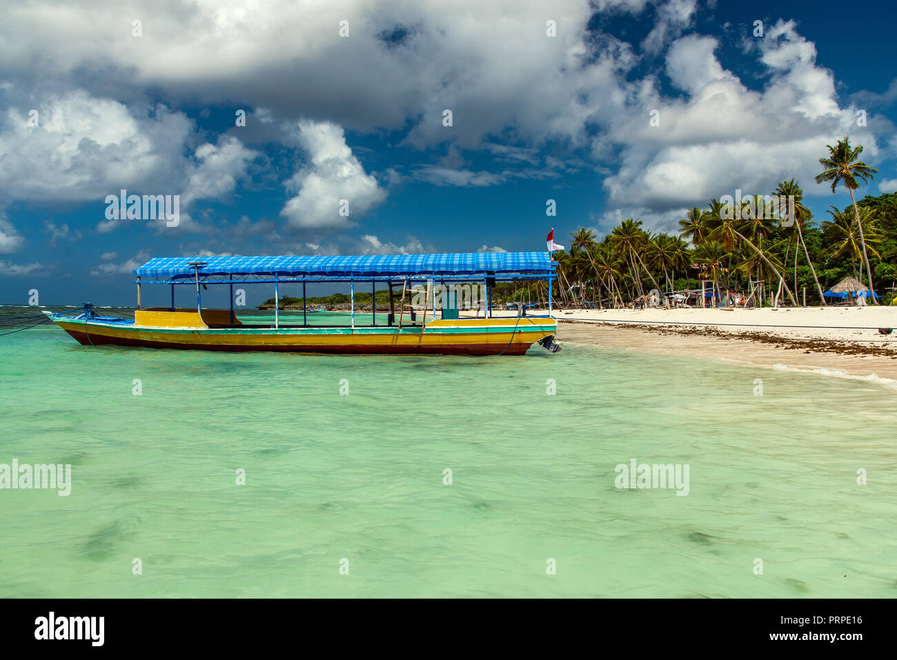 Pantai Bara beach, Bira, Sulawesi, Indonesia Stock Photo - Alamy