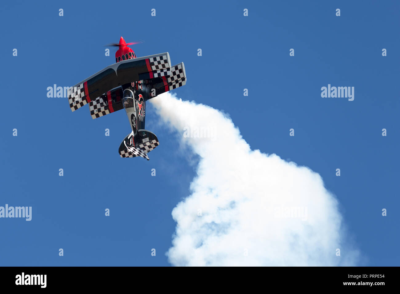 Skip Stewart flying his highly modified Pitts S-2S biplane Prometheus ...