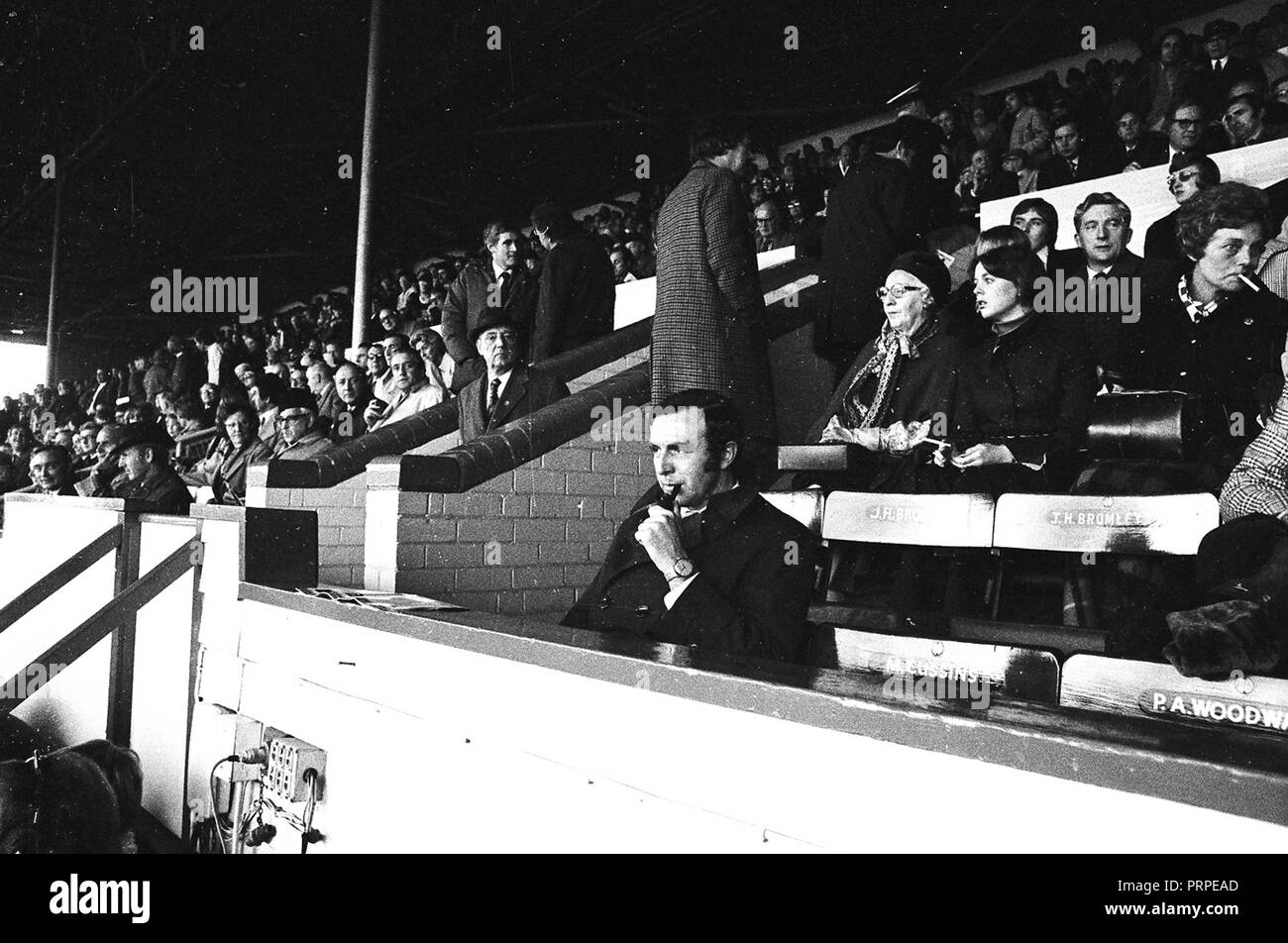 Leeds v Arsenal Oct 1974 Stock Photo - Alamy