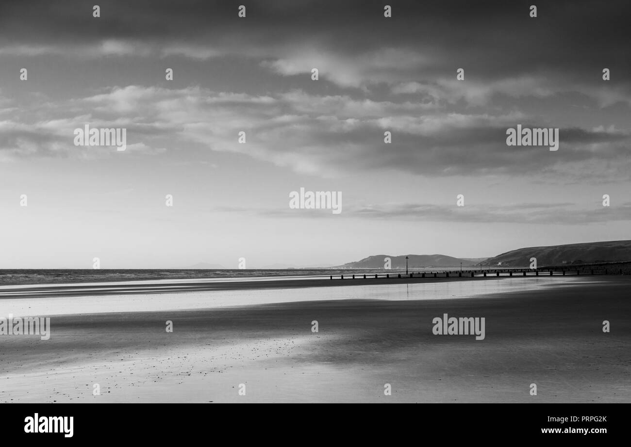 Seaside sky Black and White Stock Photos & Images - Alamy