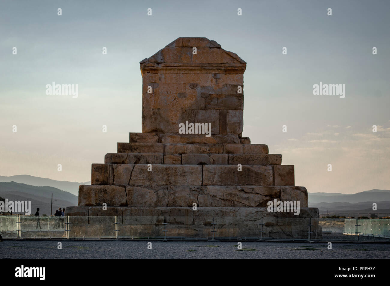 The tomb of Cyrus I at Pasargad in Iran Stock Photo - Alamy