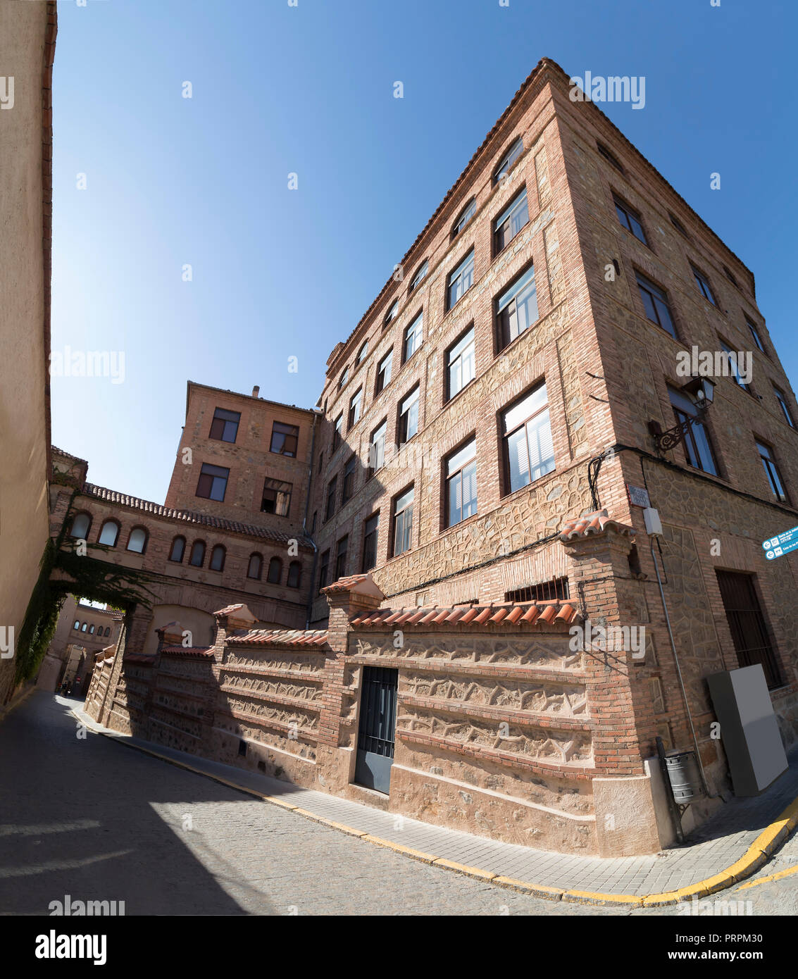 Classic view medieval houses hi-res stock photography and images - Alamy