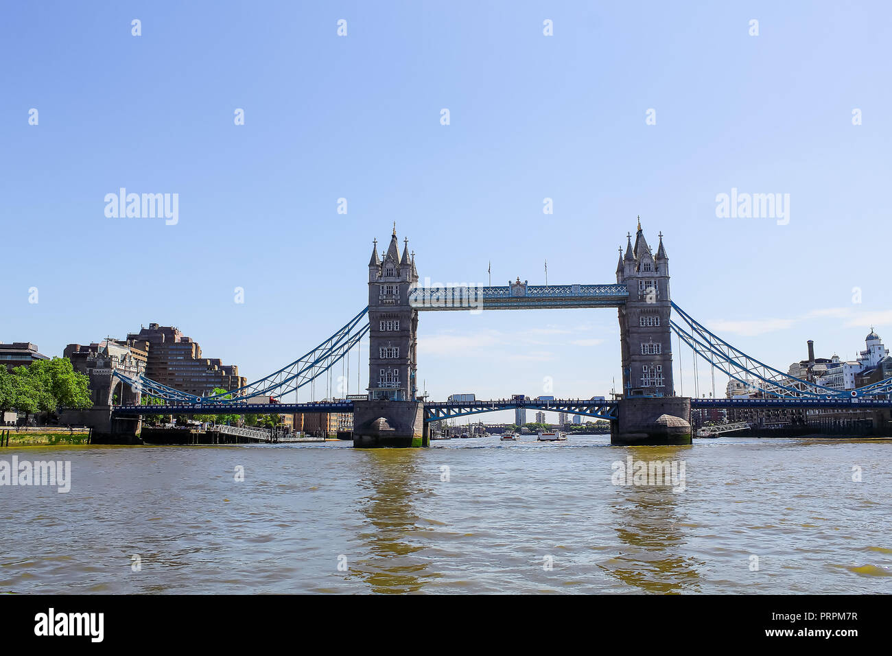 Thames river activity hi-res stock photography and images - Alamy