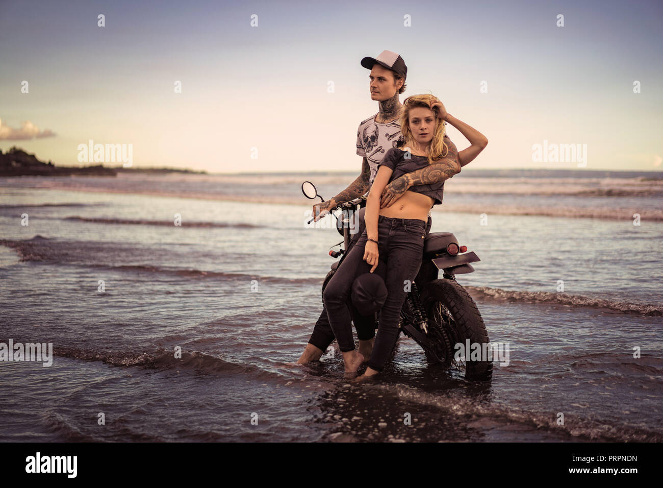 Motorcycle on beach hi-res stock photography and images - Alamy