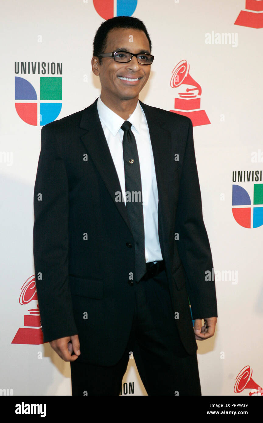Jon Secada arrives at the 9th annual Latin Grammy Awards at the Toyota ...