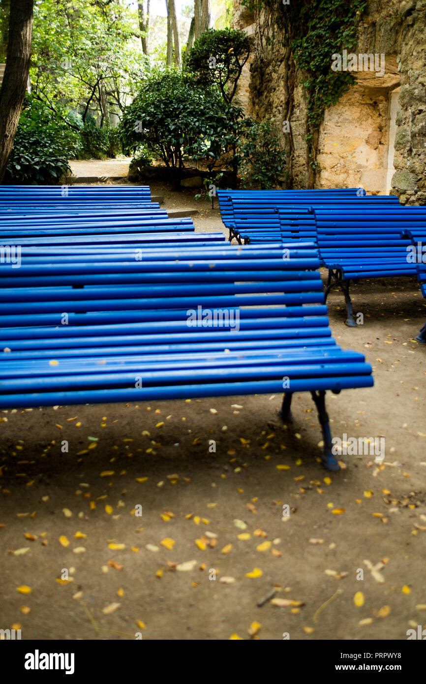 Blue benches hi-res stock photography and images - Alamy