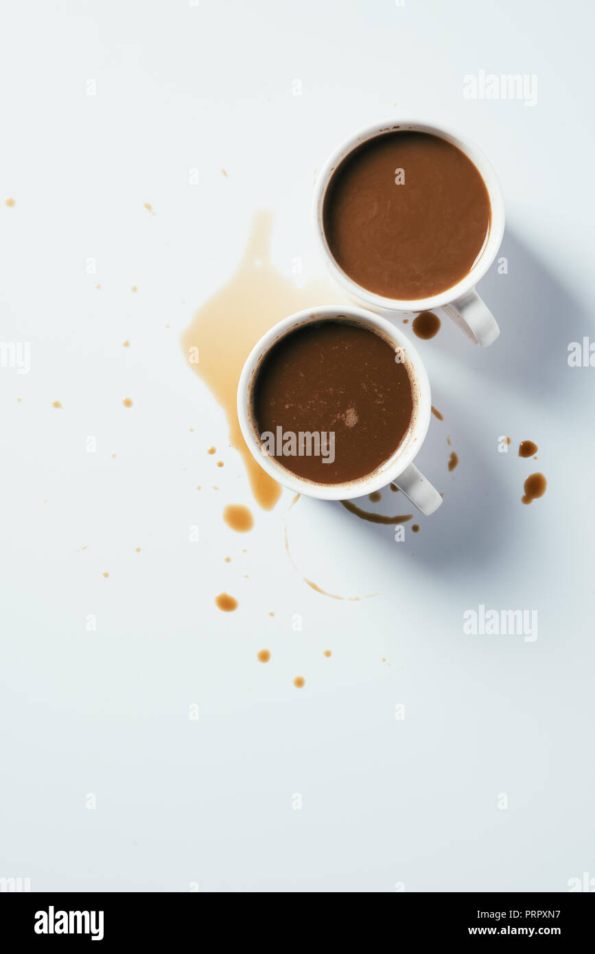 Messy tabletop hi-res stock photography and images - Alamy