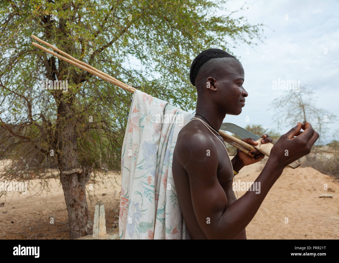 Mucubal hi-res stock photography and images - Alamy