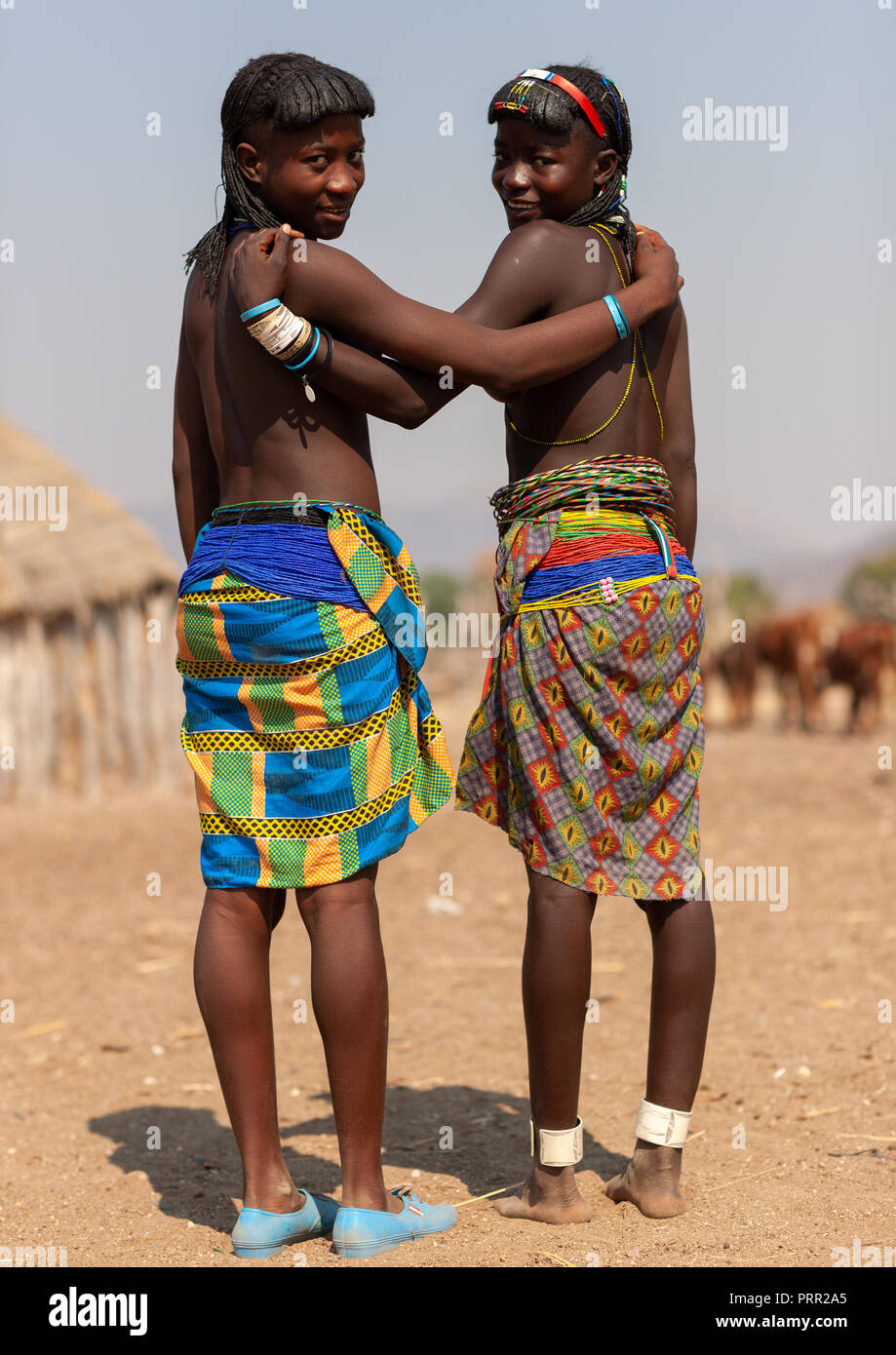 Tribal people of cunene hi-res stock photography and images - Alamy
