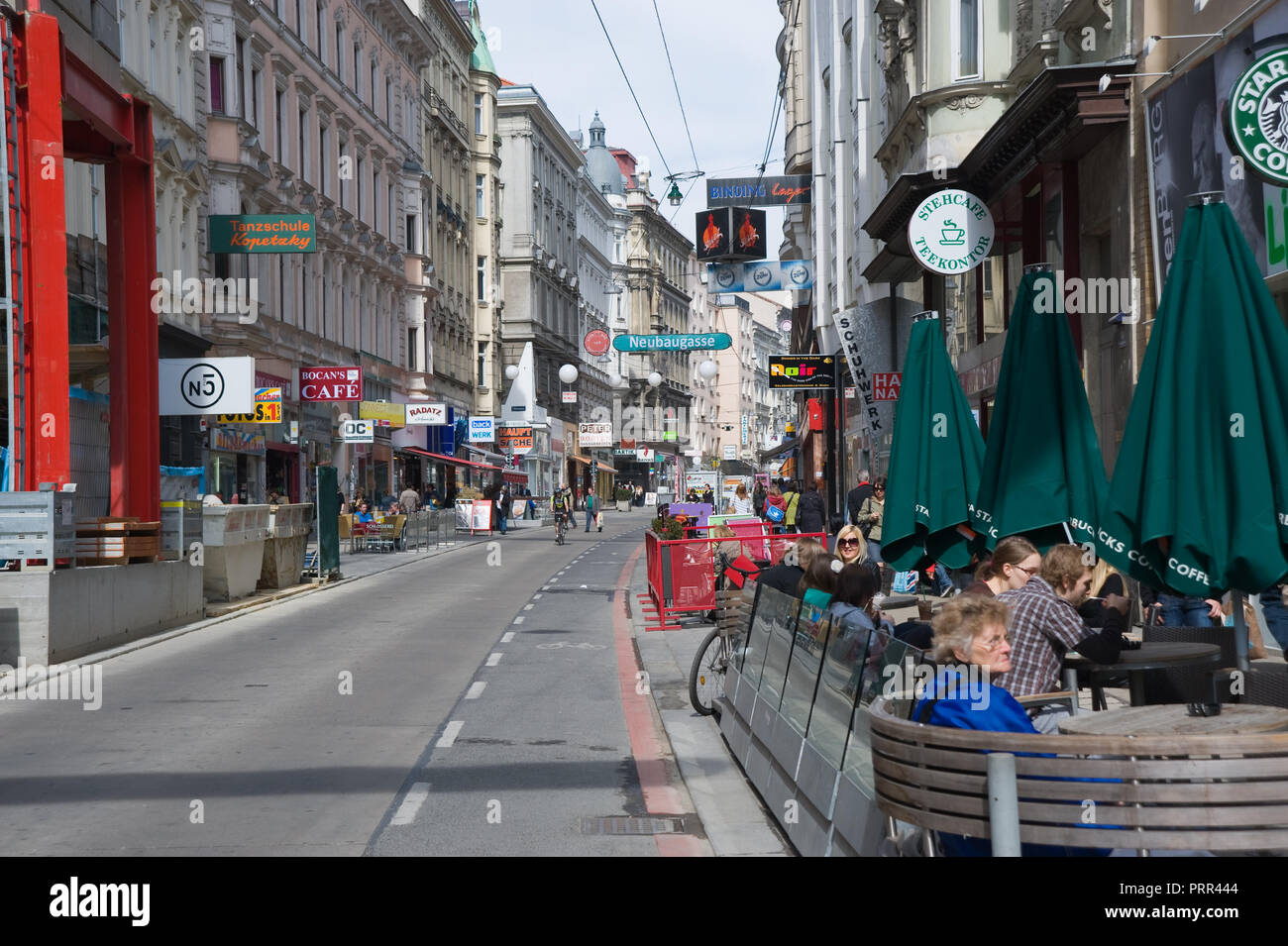 Neubaugasse hi-res stock photography and images - Alamy
