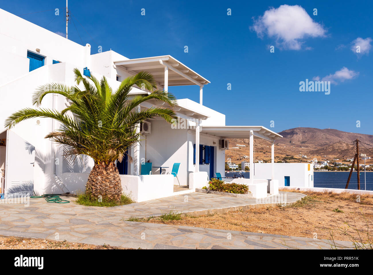 Whitewashed house in traditional Cycladic style in Livadi town. Serifos ...