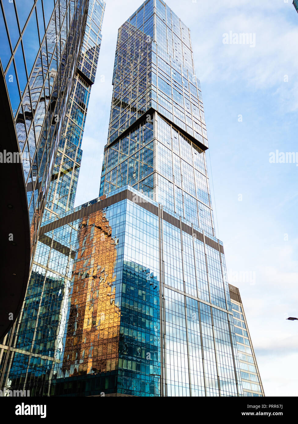MOSCOW, RUSSIA - SEPTEMBER 30, 2018: tower of City of Capitals office ...