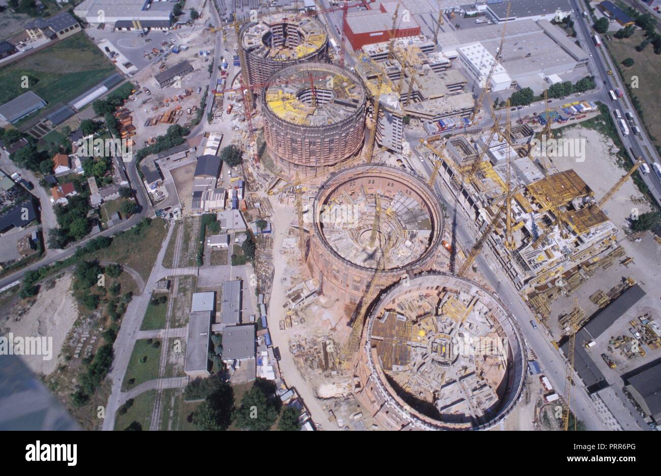 Wohnhausanlage im gasometer hi-res stock photography and images - Alamy