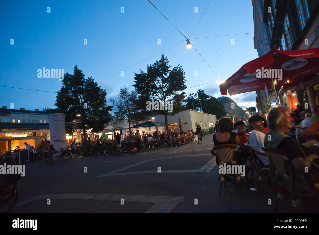 Brunnenmarkt ottakring hi-res stock photography and images - Alamy