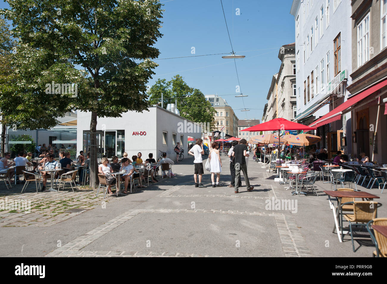 Wien, Brunnenmarkt, Yppenplatz Stock Photo - Alamy