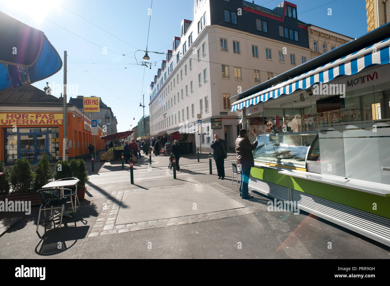 Wien, Brunnenmark, Yppenplatz Stock Photo - Alamy