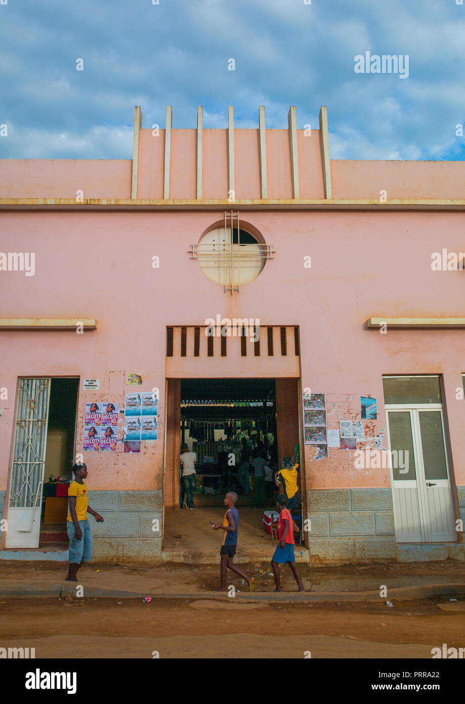 Angolan people hi-res stock photography and images - Alamy