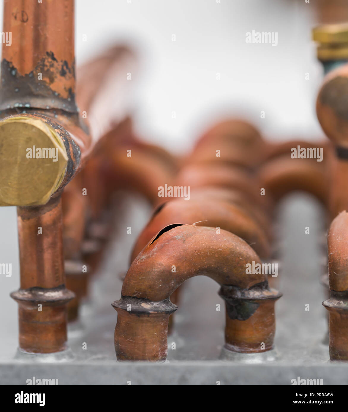 Frozen copper water pipes hi-res stock photography and images - Alamy