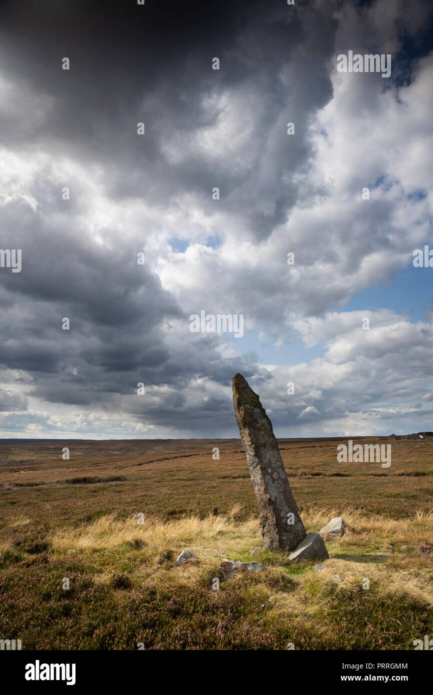 Standing Stone Blakey Ridge above Farndale, North Yorkshire Moors ...