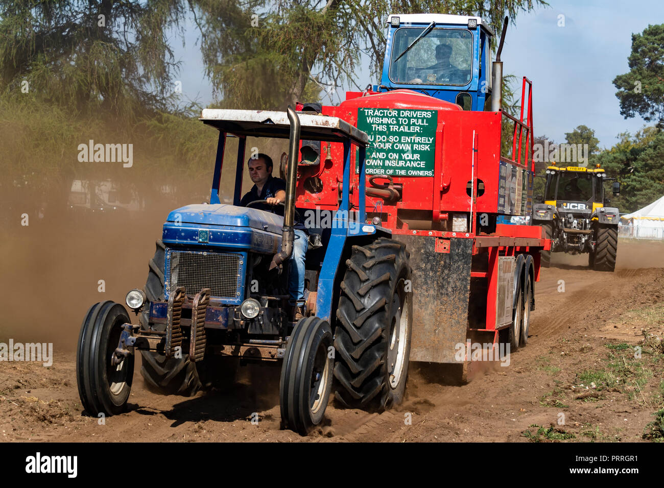 Tractor Pulling at Yorkshire Traction Engine Rally at Scrampston ...