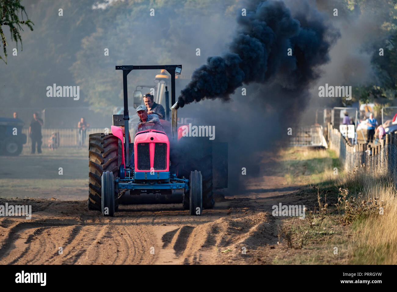 Tractor Pulling at Yorkshire Traction Engine Rally at Scrampston ...