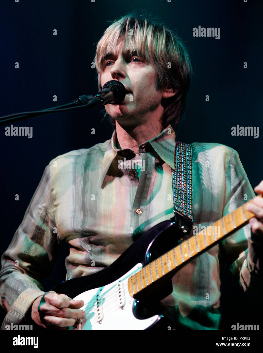 Eric johnson guitarist hi-res stock photography and images - Alamy