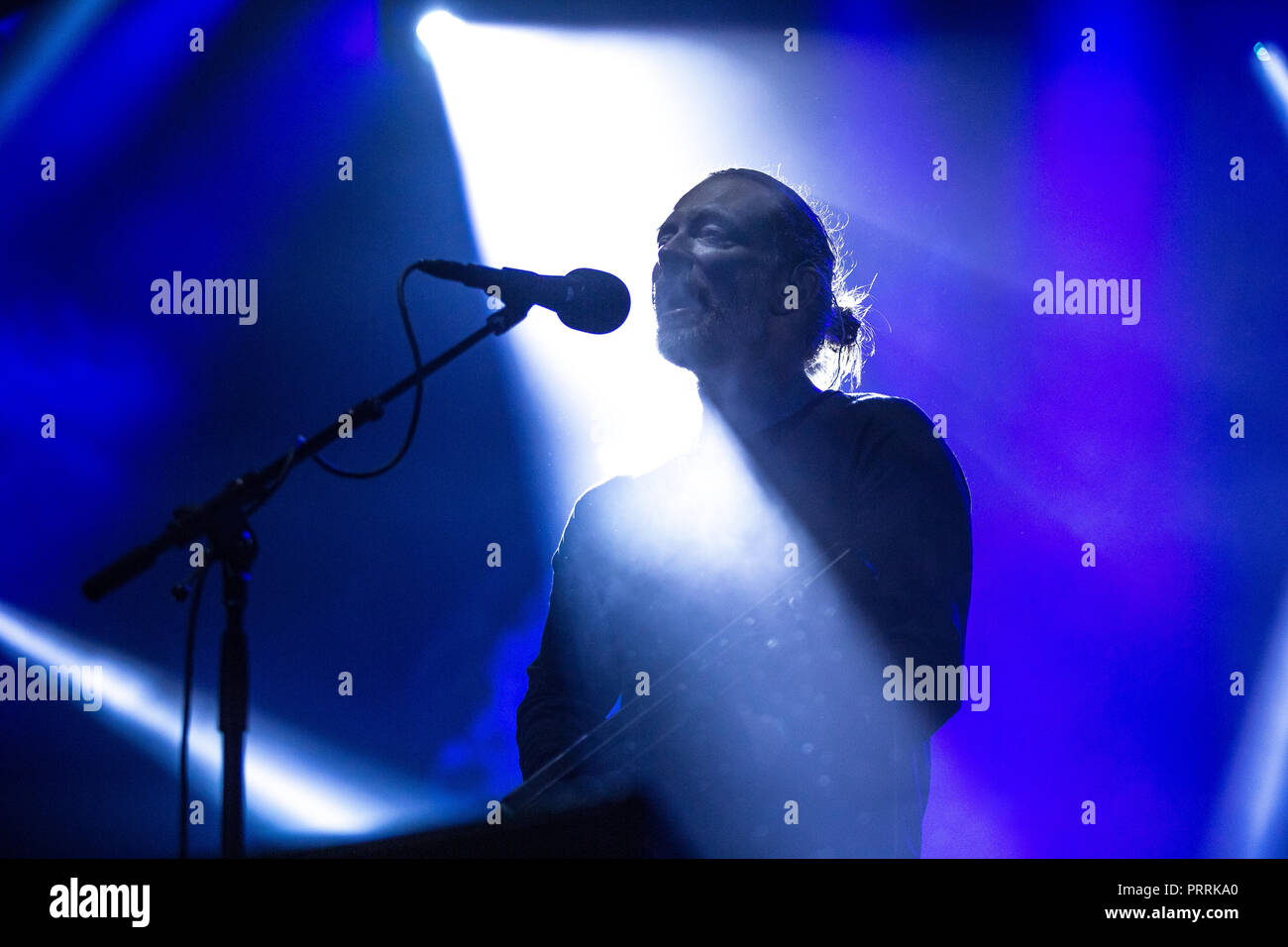 Photo of radiohead vocalist thom yorke hi-res stock photography and ...