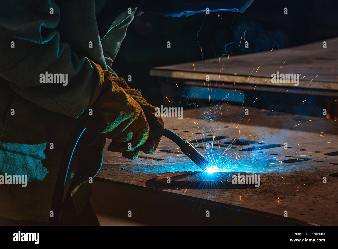 Welder sparks view hi-res stock photography and images - Alamy