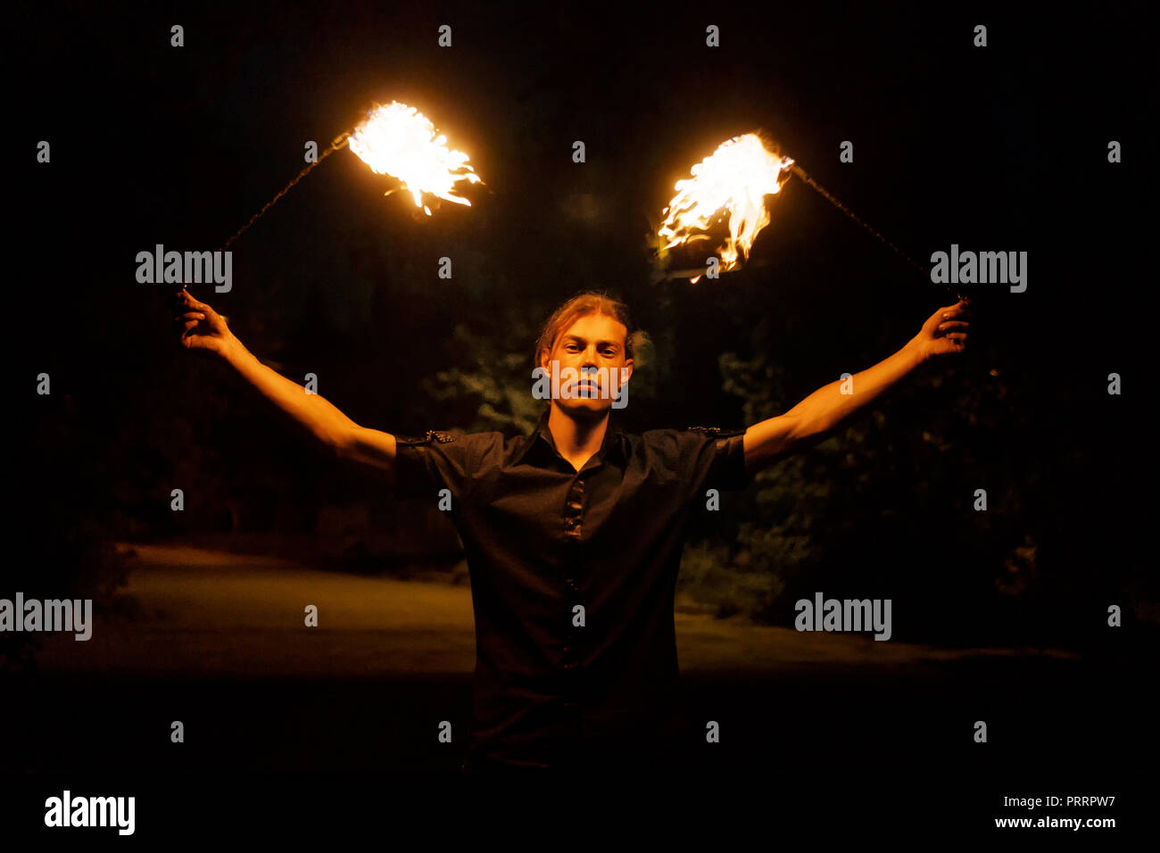 Poi performance art hi-res stock photography and images - Alamy