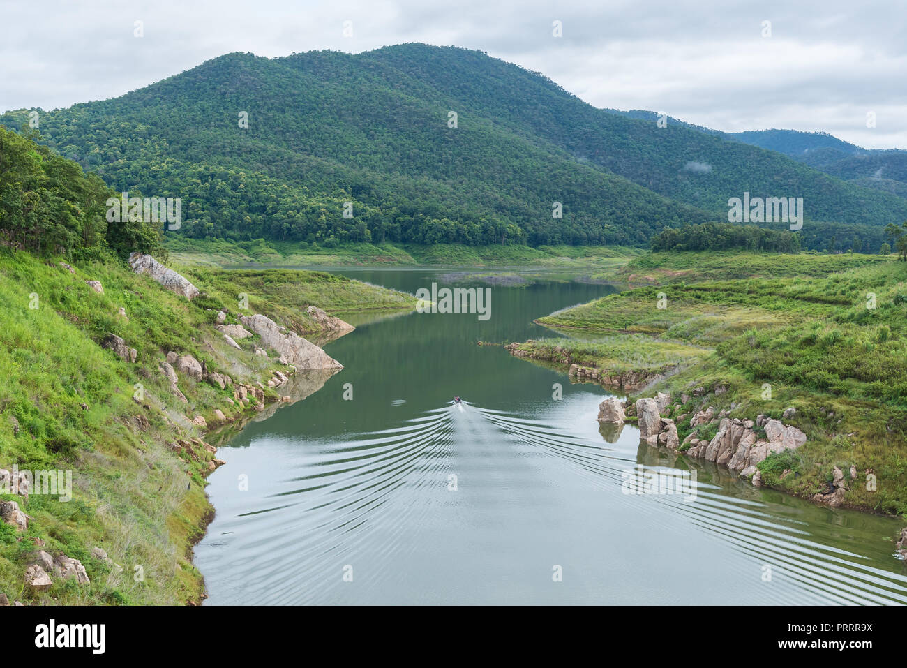 Doi dam hi-res stock photography and images - Alamy
