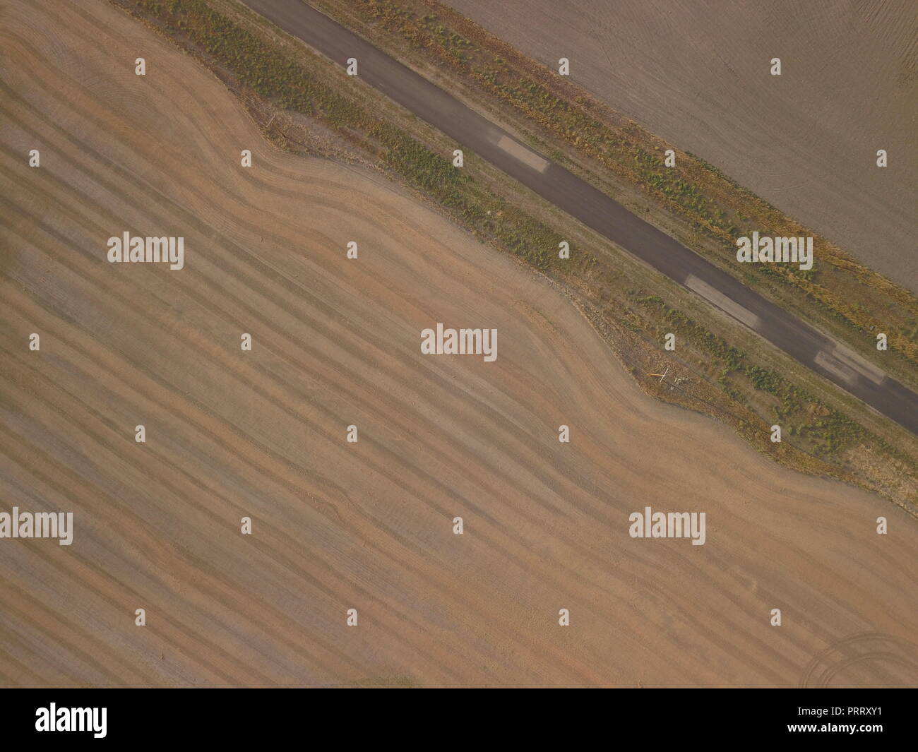 Saskatchewan wheat fields aerial hi-res stock photography and images ...