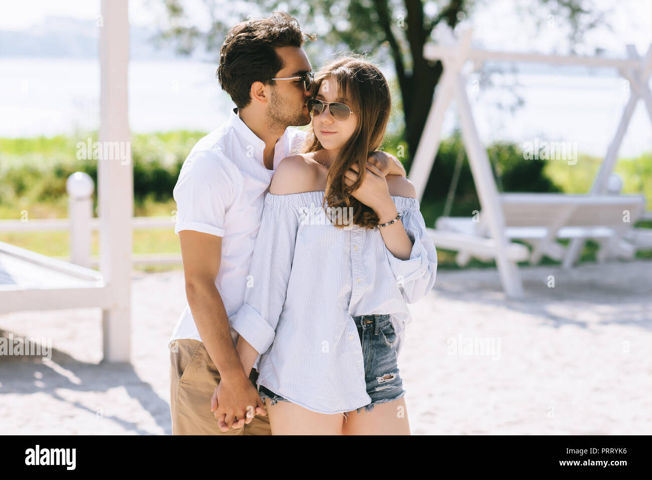 Boyfriend and girlfriend kissing hi-res stock photography and images ...