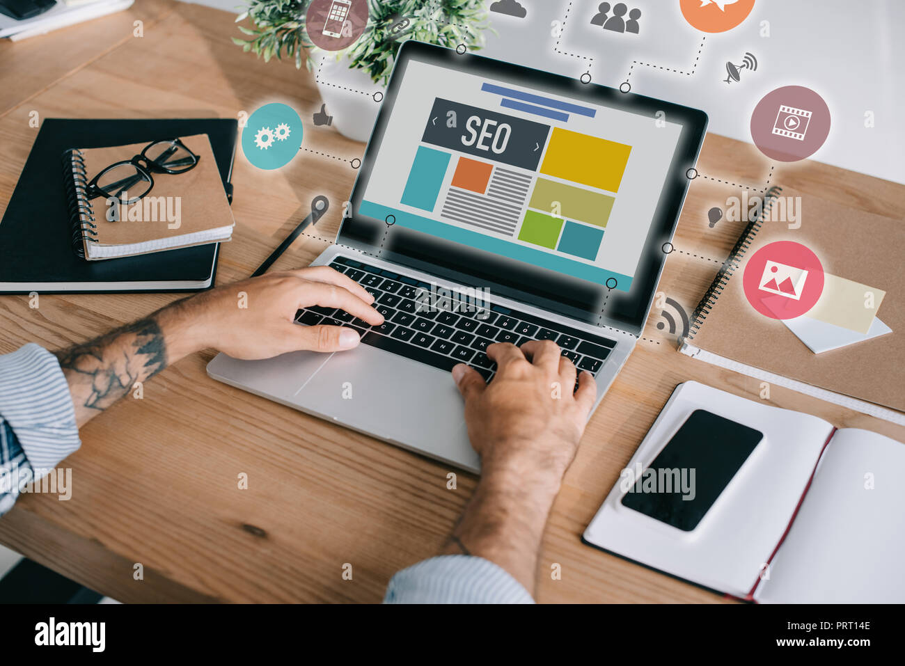 Developer workplace hi-res stock photography and images - Alamy