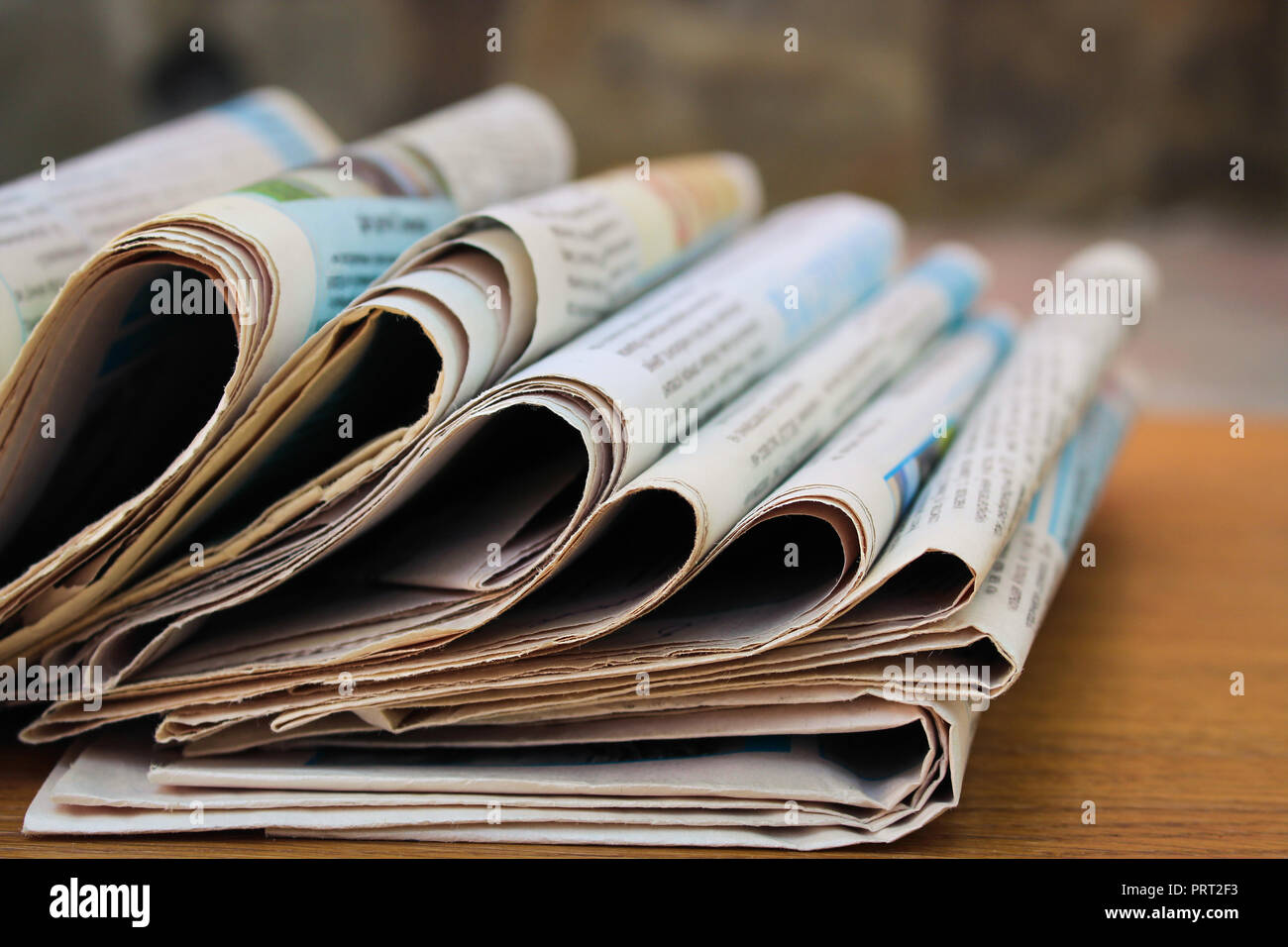 Daily mail on table hi-res stock photography and images - Alamy